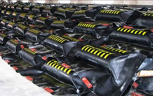 Rubber Oil Containment Boom-Stop Oil Spill